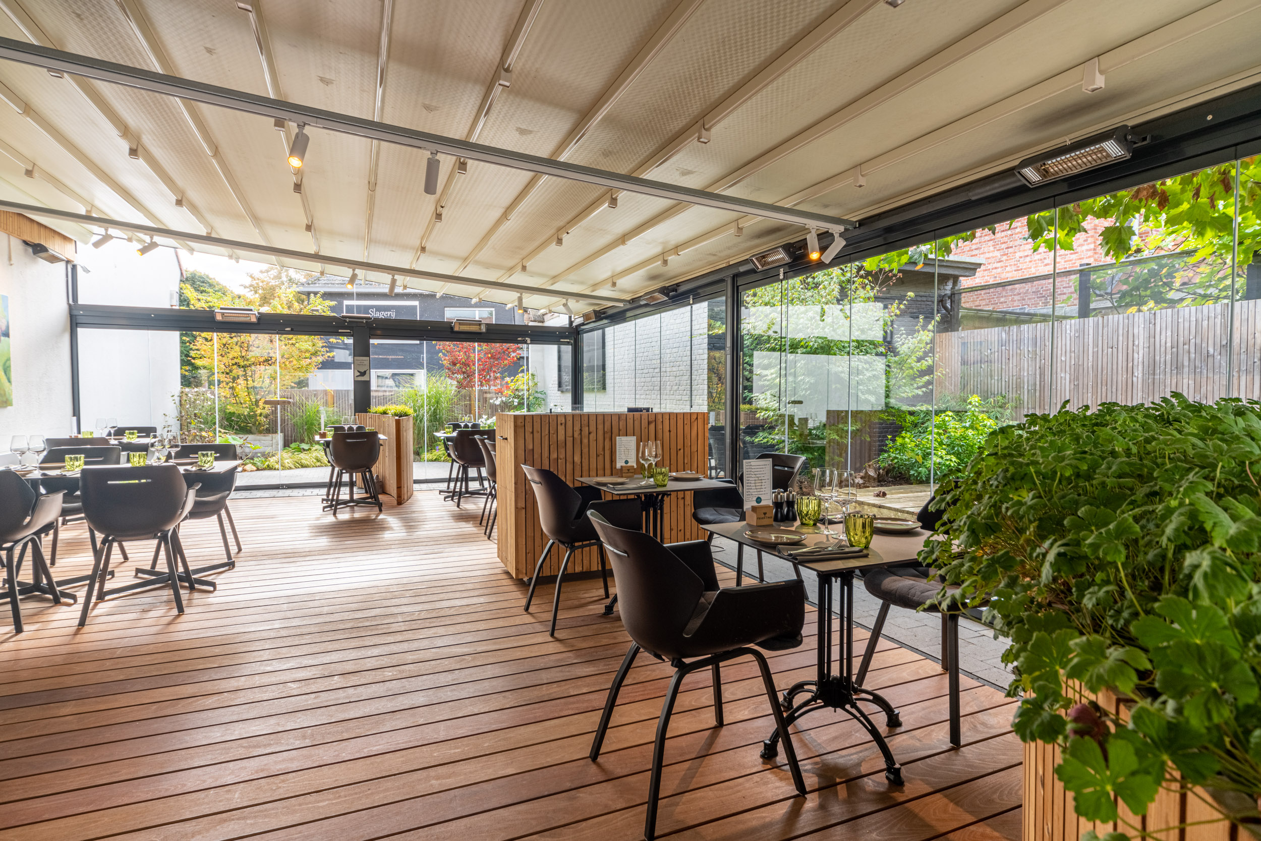 Genieten van licht en ruimte bij Brasserie Thijm